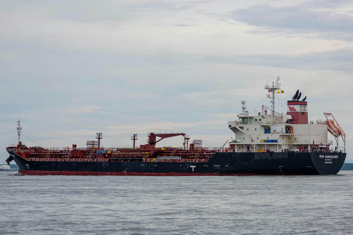 Navegan 3 buques de Chevron hacia Venezuela para reanudar operaciones ...