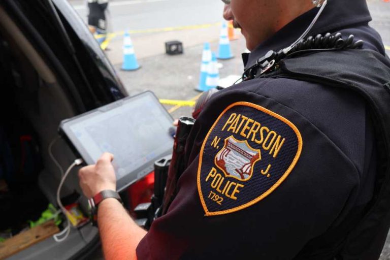 Lanzan sistema de vigilancia y flota de drones en Paterson - Noticias ...