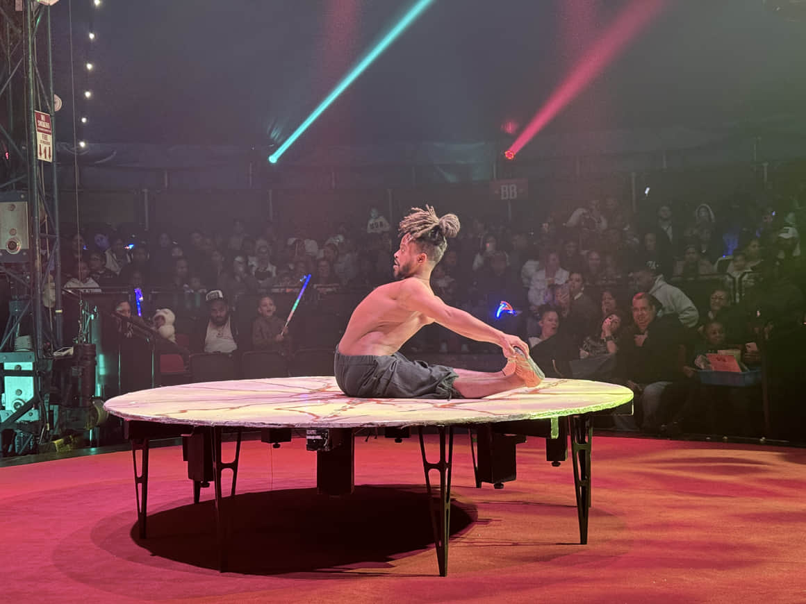 Entre risas, los residentes del Bronx disfrutaron del Flip Circus ...