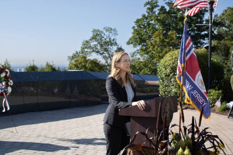 Anuncia Sherrill renuncia como congresista para asumir como gobernadora ...