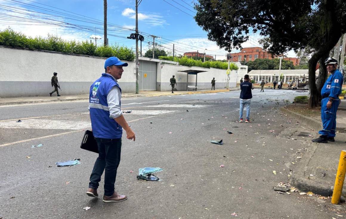 Explota carro bomba cerca de base militar en Cali, Colombia - Noticias ...