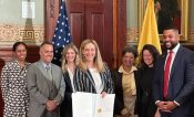 Firma Sherrill orden ejecutiva para proteger a consumidores de junk ...